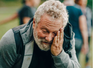 Shingles: Everything You Should Know (Healthline) – Laura Goldman